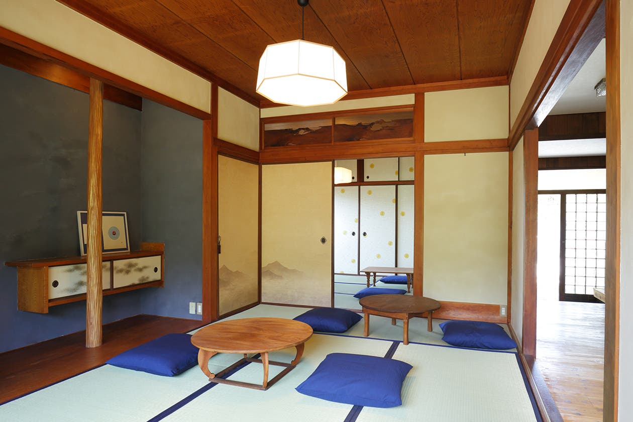 古民家の佇まいを活かした隠れ家風カフェスペースの写真23