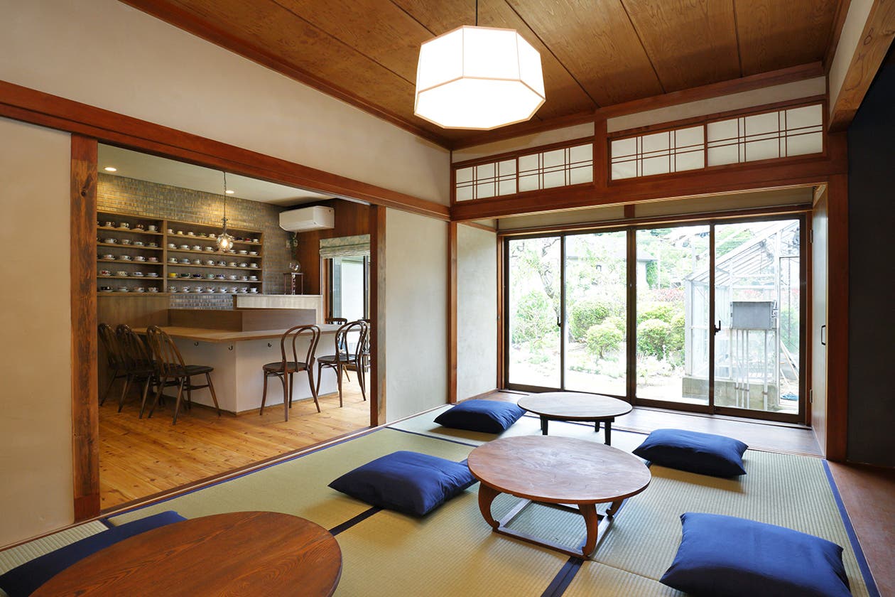 古民家の佇まいを活かした隠れ家風カフェスペースの写真27