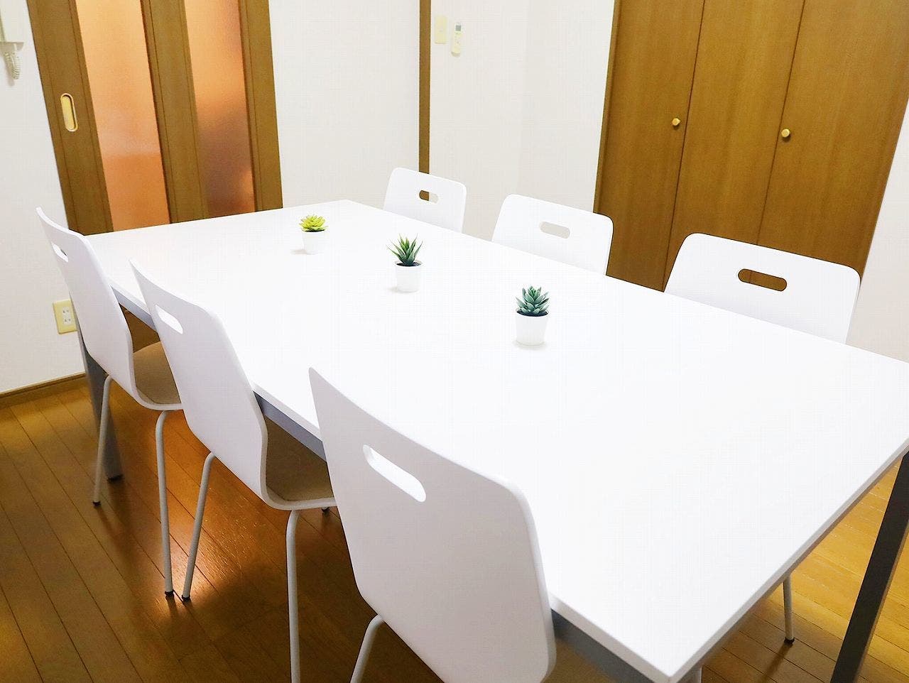 【溝の口駅1分！10名利用可！】綺麗な室内！WiFi・プロジェクター・ホワイトボード全て無料！ふれあい貸し会議室 溝の口Aの写真5