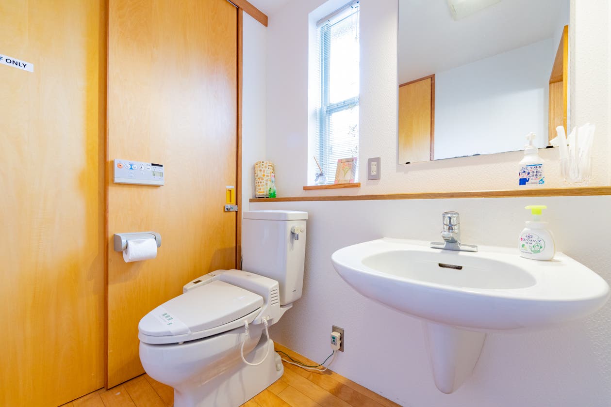 屋根付きで安心BBQ可★最新DAMカラオケ★川遊びOK★ファミリー・グループに最適！カラオケ・BBQはオプションの写真9