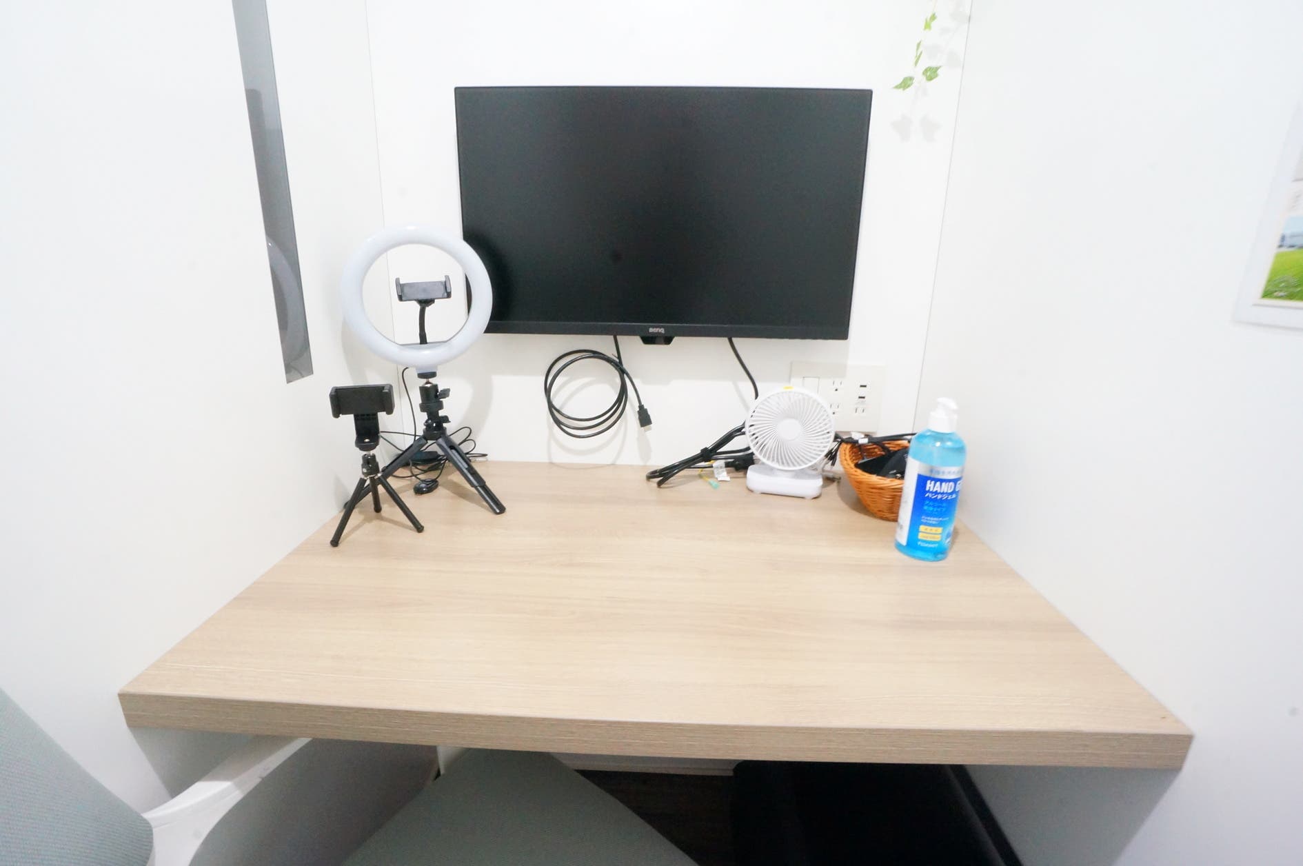 ＜ミニマルワークスペース南森町No.6＞南森町駅徒歩5分！Wi-Fi完備！モニターあり/テレワーク/Web会議/面接の写真6