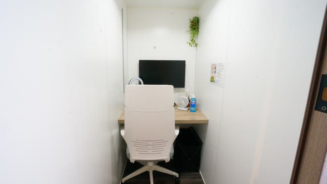 <ミニマルワークスペース南森町No.7>南森町駅徒歩5分!Wi-Fi完備!モニターあり/テレワーク/Web会議/面接の写真4
