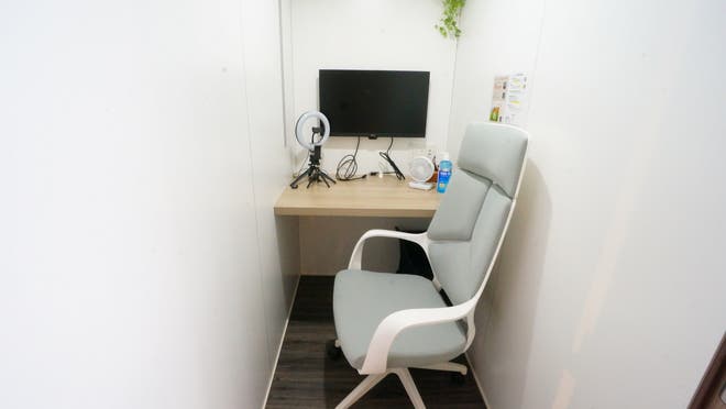 <ミニマルワークスペース南森町No.8>南森町駅徒歩5分!Wi-Fi完備!モニターあり/テレワーク/Web会議/面接の写真2