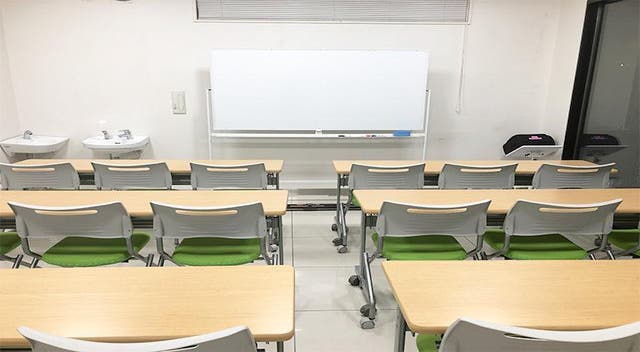 ＜馬車道駅徒歩1分＞ 馬車道駅前 　Room1　18名様収容の中会議室