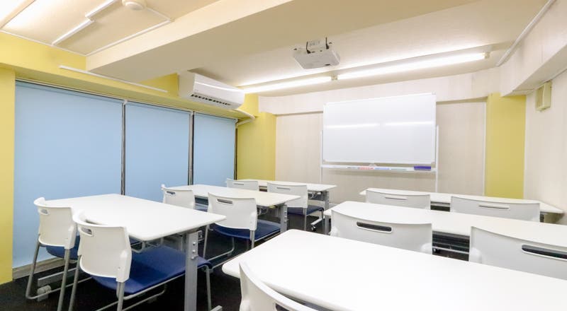 【銀座A5出口1分！12名】プロジェクター・ホワイトボード・WiFi無料！土足可！ふれあい貸し会議室 銀座No37 銀座三越裏