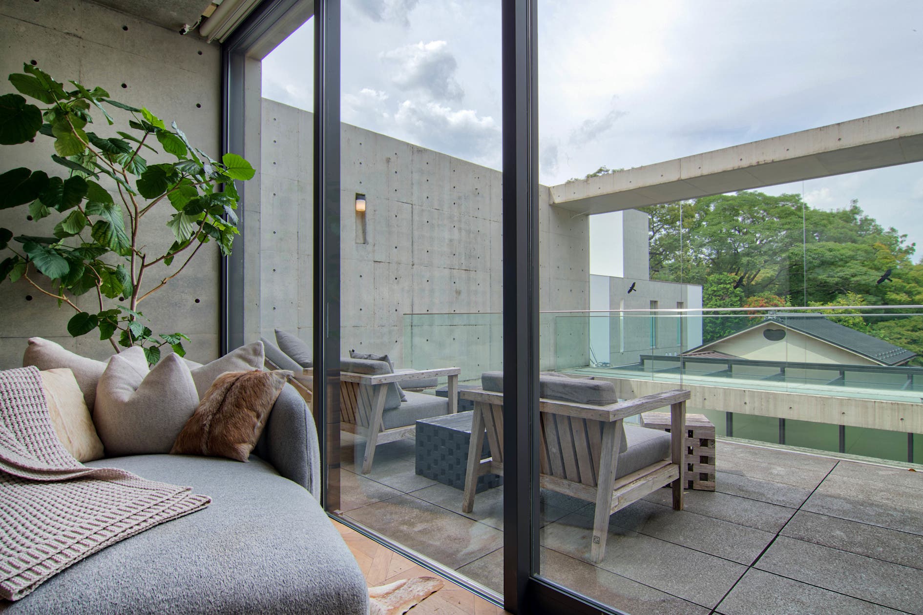 【表参道】オフサイトミーティング・交流会利用多数！ プロジェクター完備でプレゼンや勉強会・研修などでご利用いただいております。の写真10