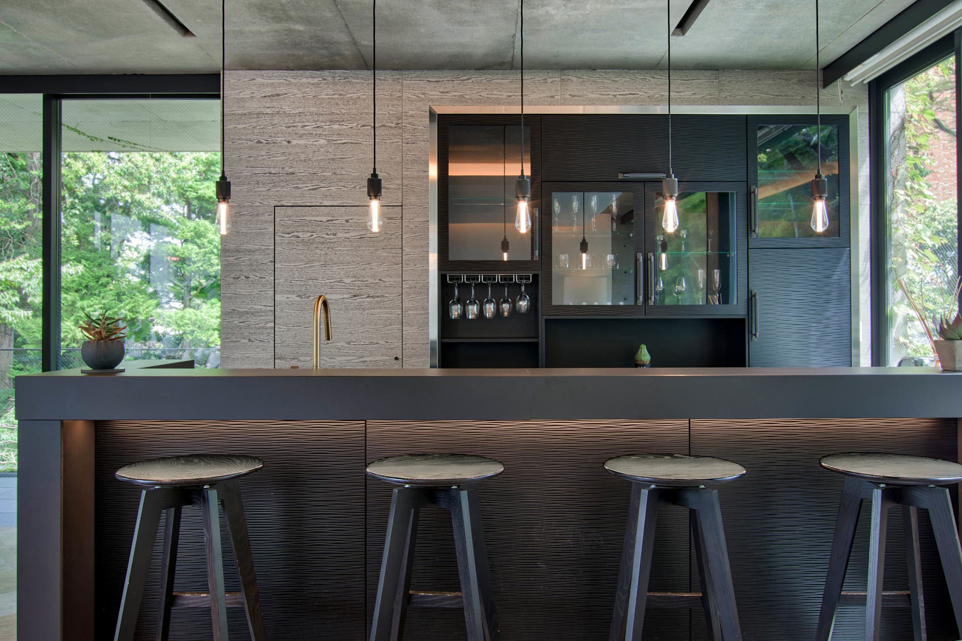 【表参道】オフサイトミーティング・交流会利用多数！ プロジェクター完備でプレゼンや勉強会・研修などでご利用いただいております。の写真11