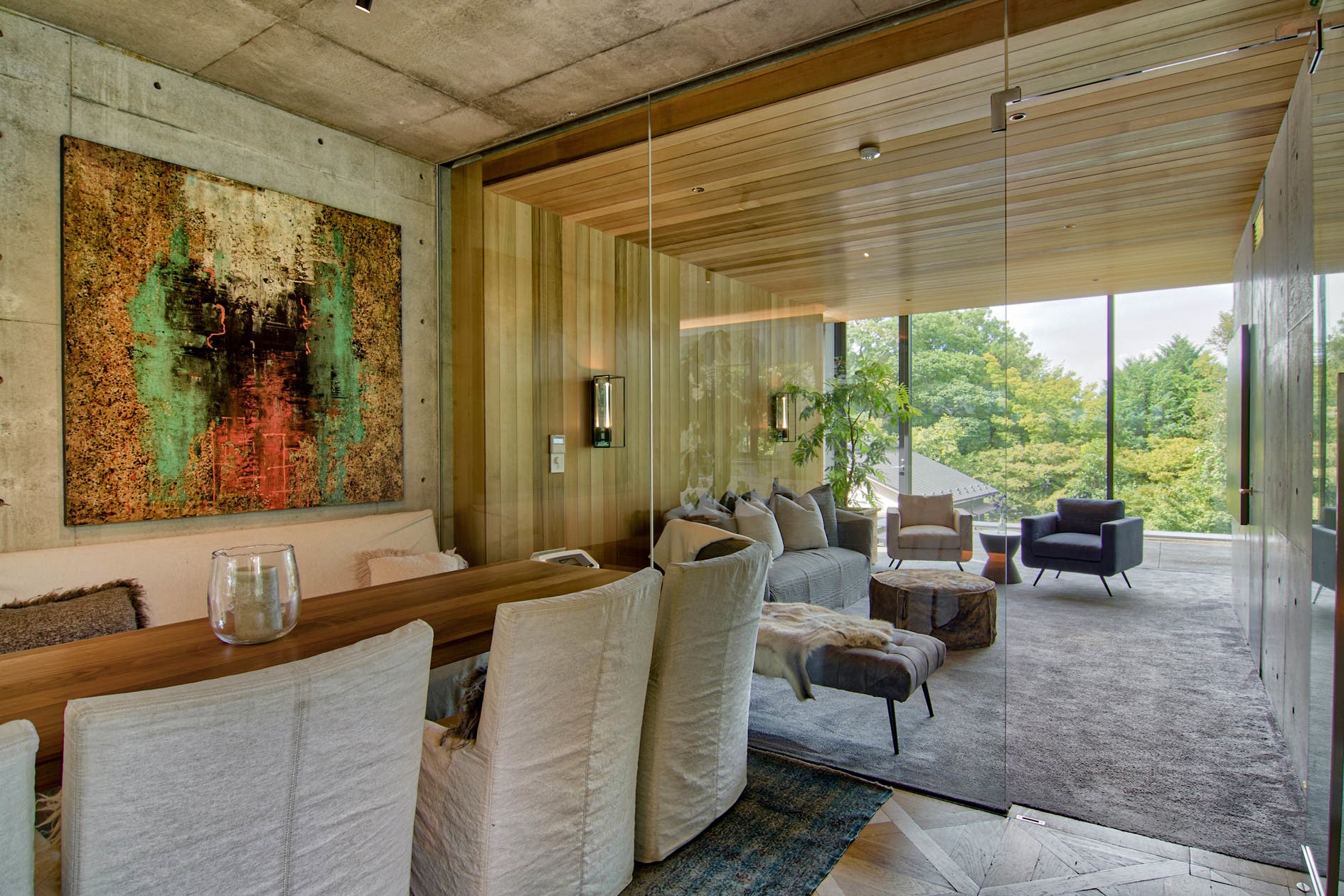 【表参道】オフサイトミーティング・交流会利用多数！ プロジェクター完備でプレゼンや勉強会・研修などでご利用いただいております。の写真16