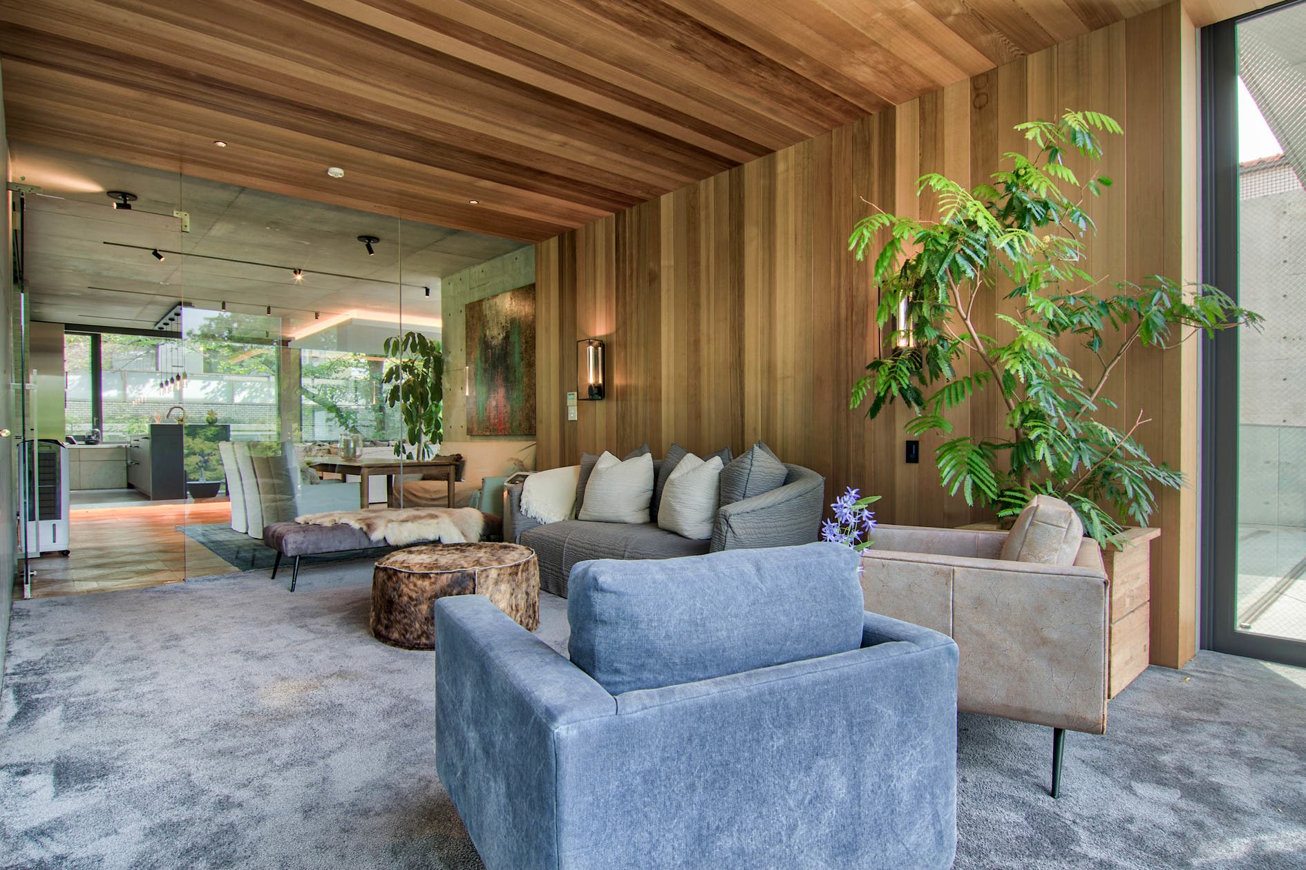 【表参道】オフサイトミーティング・交流会利用多数！ プロジェクター完備でプレゼンや勉強会・研修などでご利用いただいております。の写真17