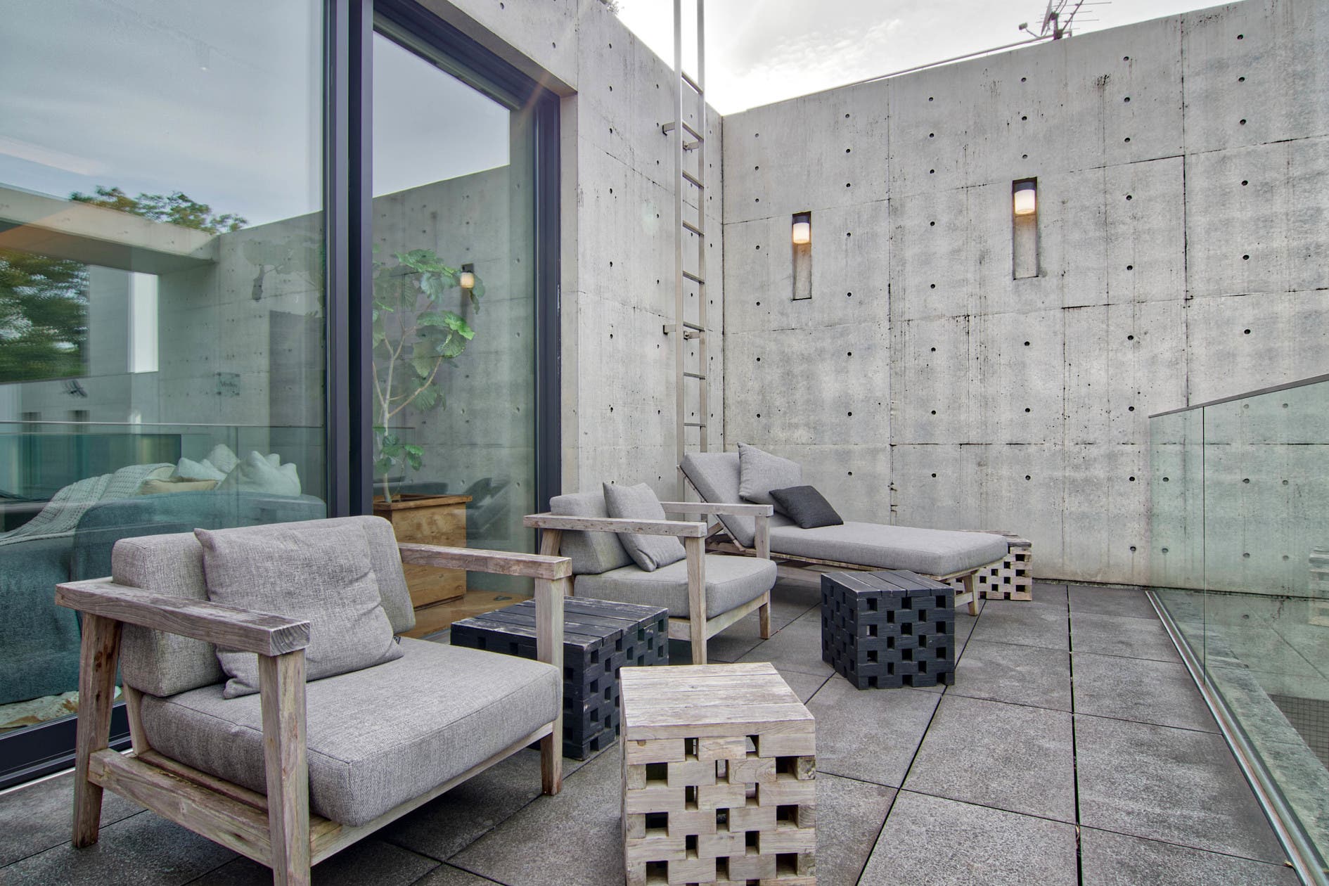 【表参道】オフサイトミーティング・交流会利用多数！ プロジェクター完備でプレゼンや勉強会・研修などでご利用いただいております。の写真19