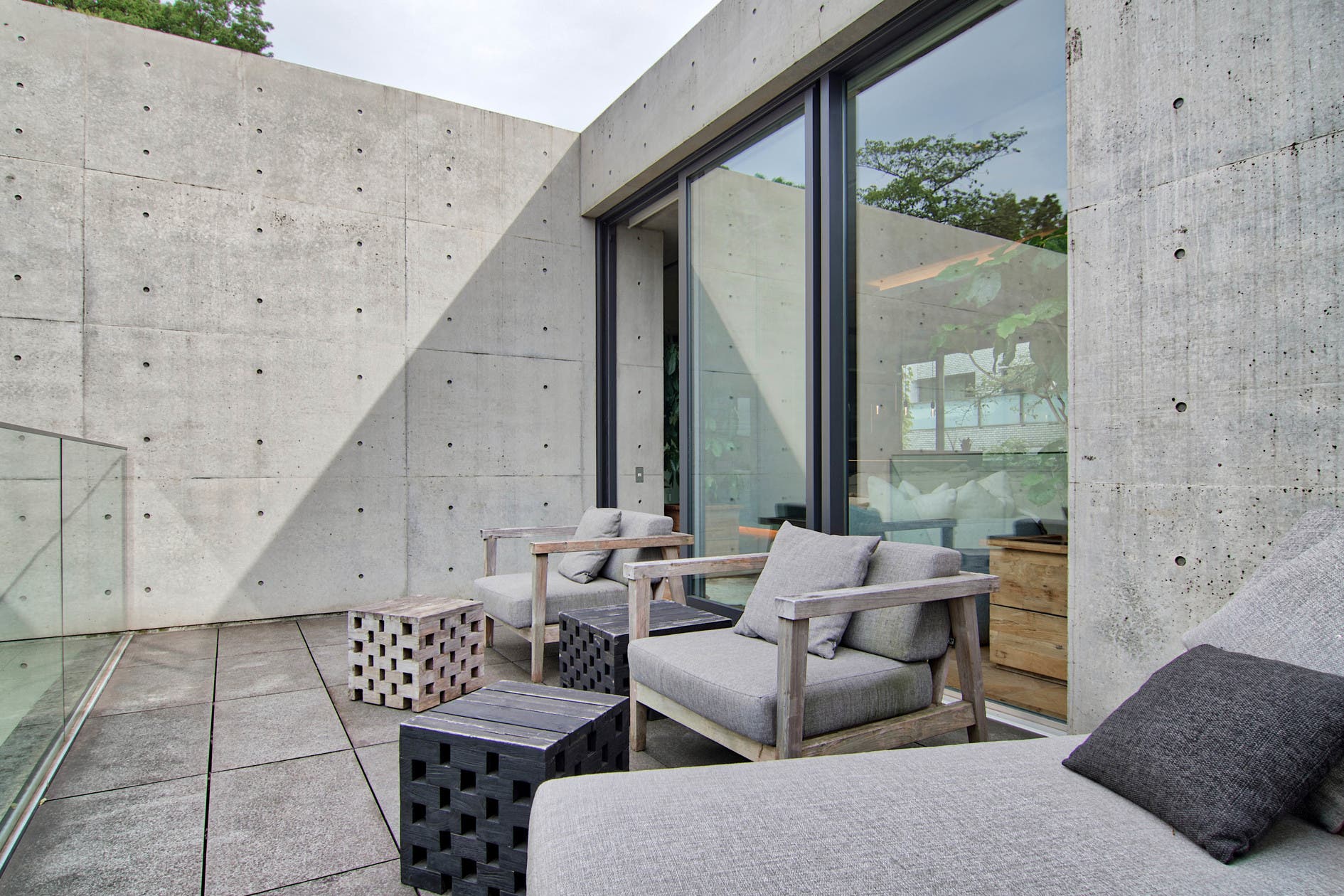 【表参道】オフサイトミーティング・交流会利用多数！ プロジェクター完備でプレゼンや勉強会・研修などでご利用いただいております。の写真20