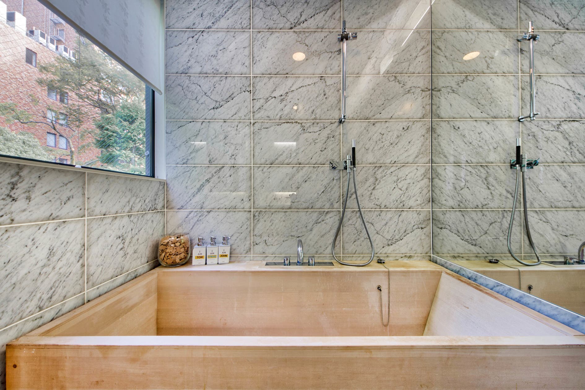 【表参道】オフサイトミーティング・交流会利用多数！ プロジェクター完備でプレゼンや勉強会・研修などでご利用いただいております。の写真26