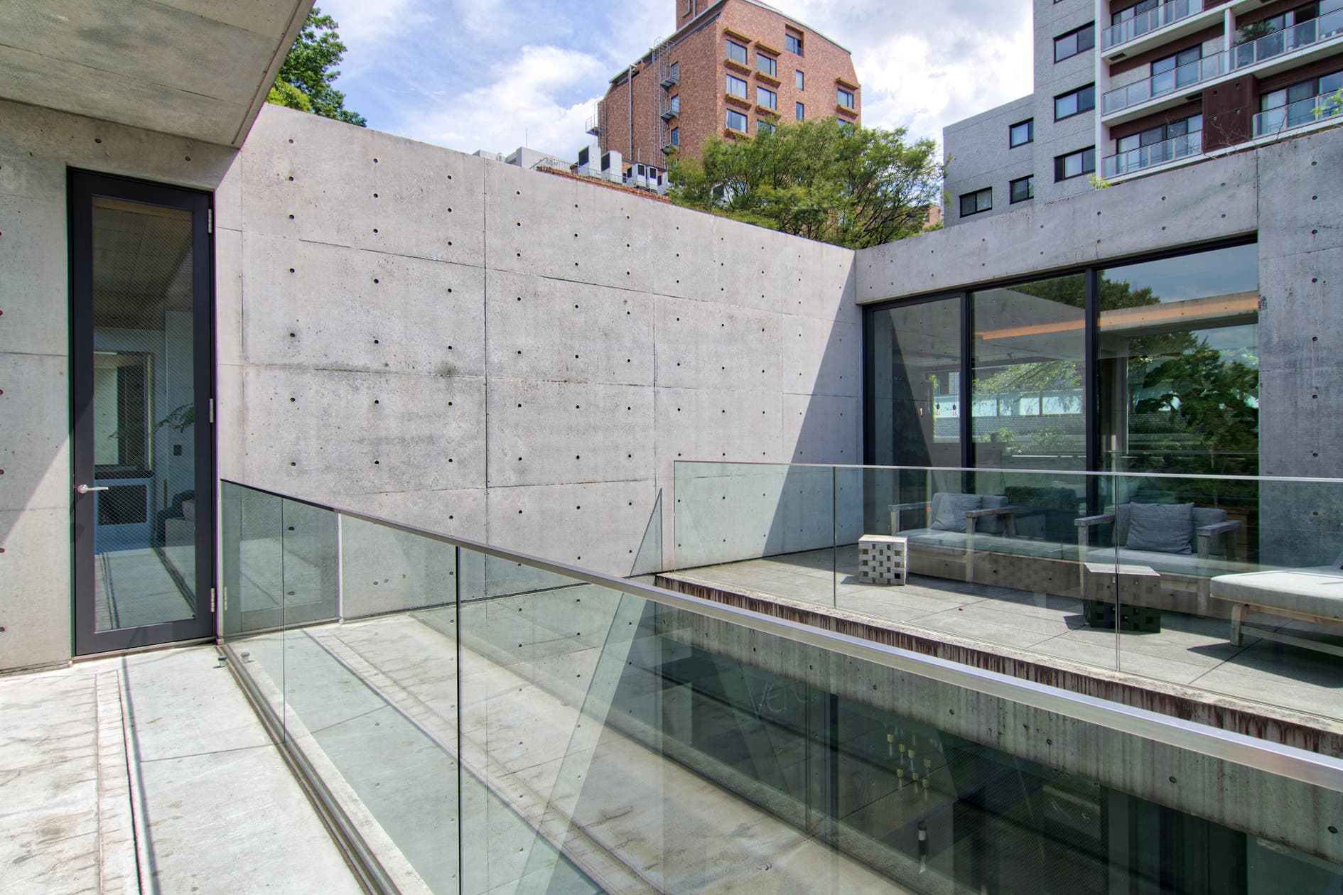 【表参道】オフサイトミーティング・交流会利用多数！ プロジェクター完備でプレゼンや勉強会・研修などでご利用いただいております。の写真22