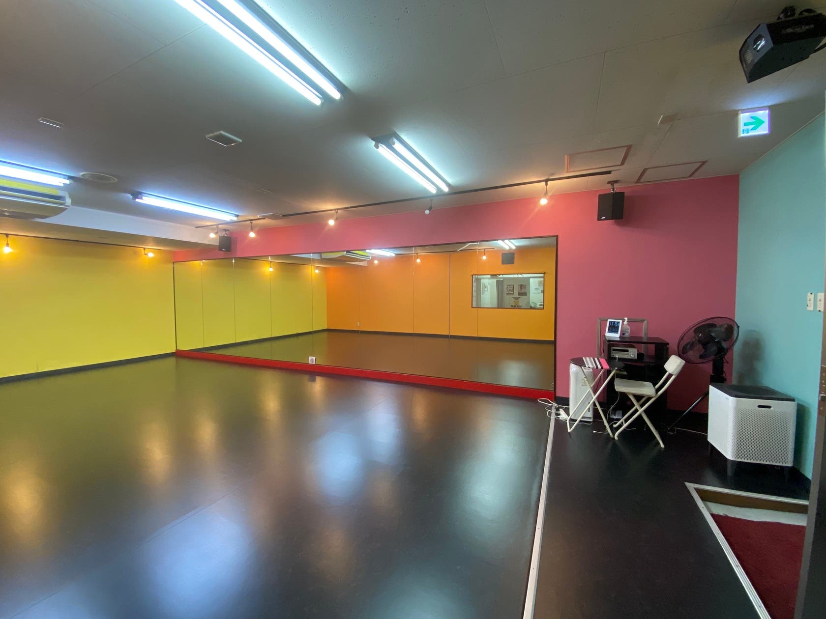 多目的利用可能！ダンス・歌練習からパーティー、会議室、カラオケなどの写真12