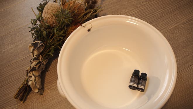 ✨名古屋駅近✨グレーを基調としたドライフラワーのあるおしゃれなレンタルサロン💐の写真5