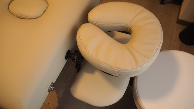 ✨名古屋駅近✨グレーを基調としたドライフラワーのあるおしゃれなレンタルサロン💐の写真10