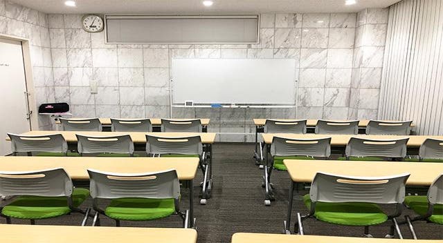 ＜馬車道駅徒歩1分＞ 馬車道駅前 　Room3　24名様収容の中会議室