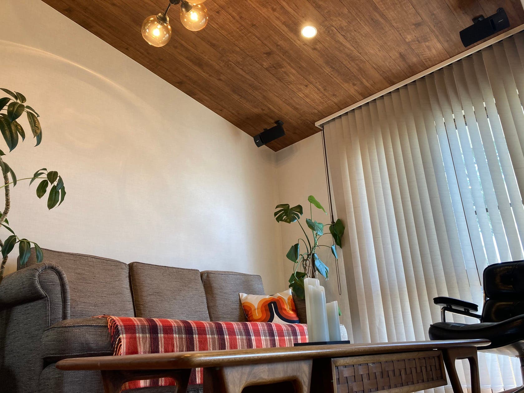 海まで300m! 潮風を感じる広々LDKのワークスペースの写真6