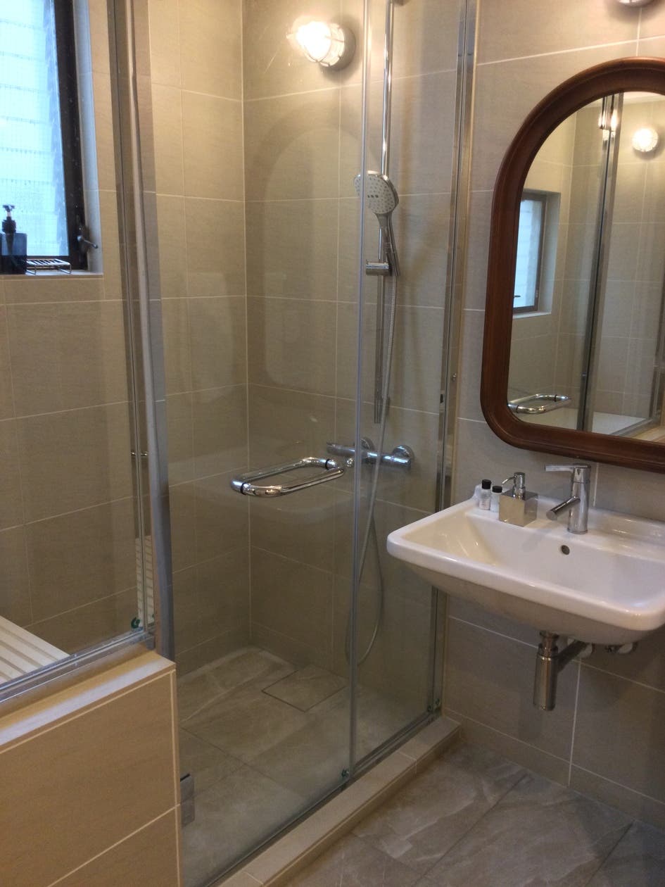 海まで300m! 潮風を感じる広々LDKのワークスペースの写真9