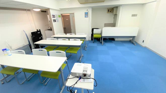 🌟トップホスト12月冬割引✨広々1フロア✨🚃末広町・御徒町徒歩3分🚃研修・会議・撮影・撮影・動画配信・セミナー18名着席の写真7