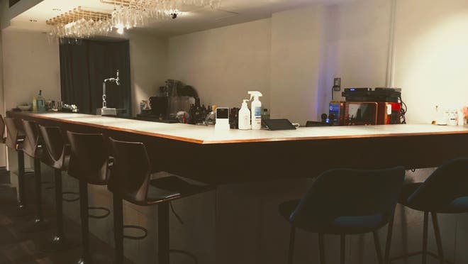 カラオケ、ダーツ無料の大人数向けパーティスペースの写真1