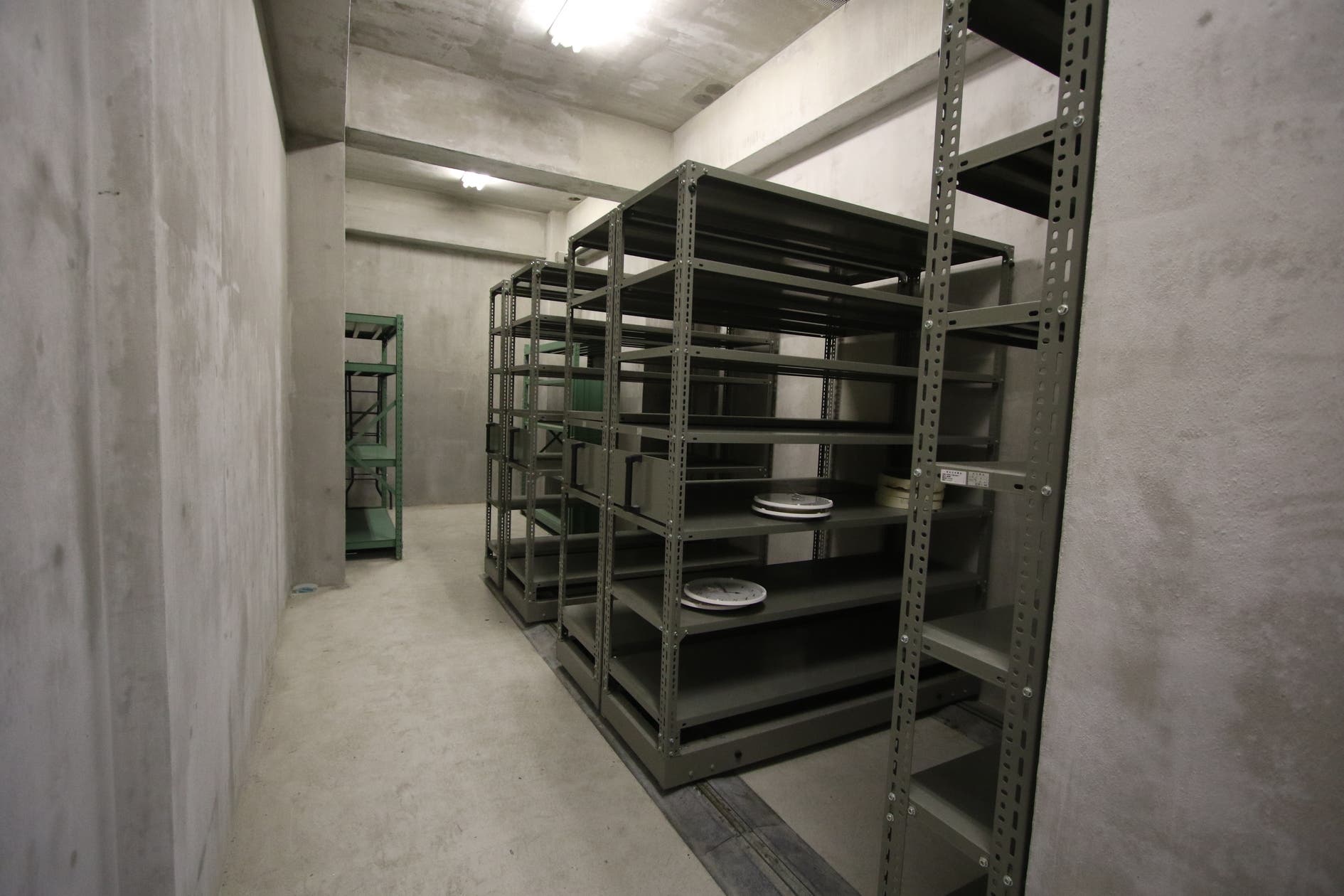 夜間の器材預かりの画像1