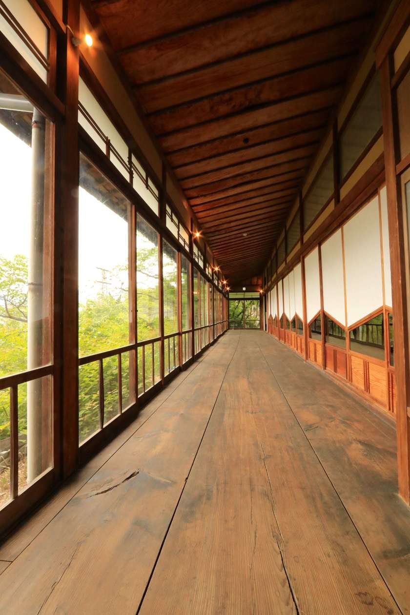 約60畳の元宴会場貸しスペースの写真7