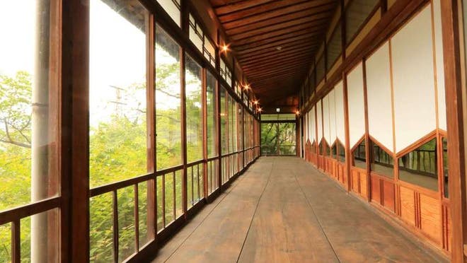 約60畳の元宴会場貸しスペースの写真7