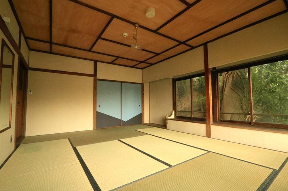 約60畳の元宴会場貸しスペースの写真12