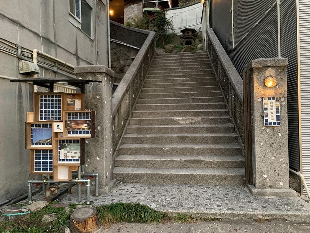 約60畳の元宴会場貸しスペースの写真21