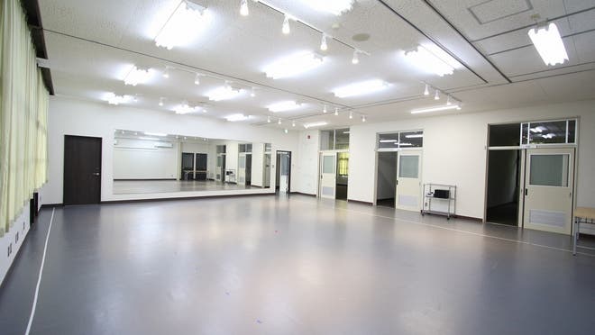 【滋賀県東近江市】演劇・ダンス・よさこい・合唱などに最適なレンタルスペースです。体育館、運動場では様々なスポーツが可能です。の写真4