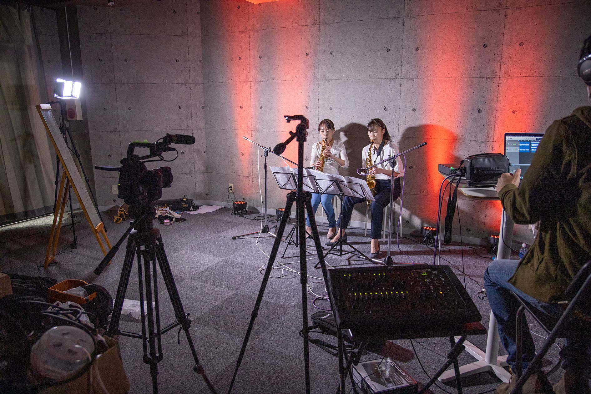 柏駅徒歩5分　路面店の音楽・撮影レンタルスタジオ　演奏・配信可能の写真2