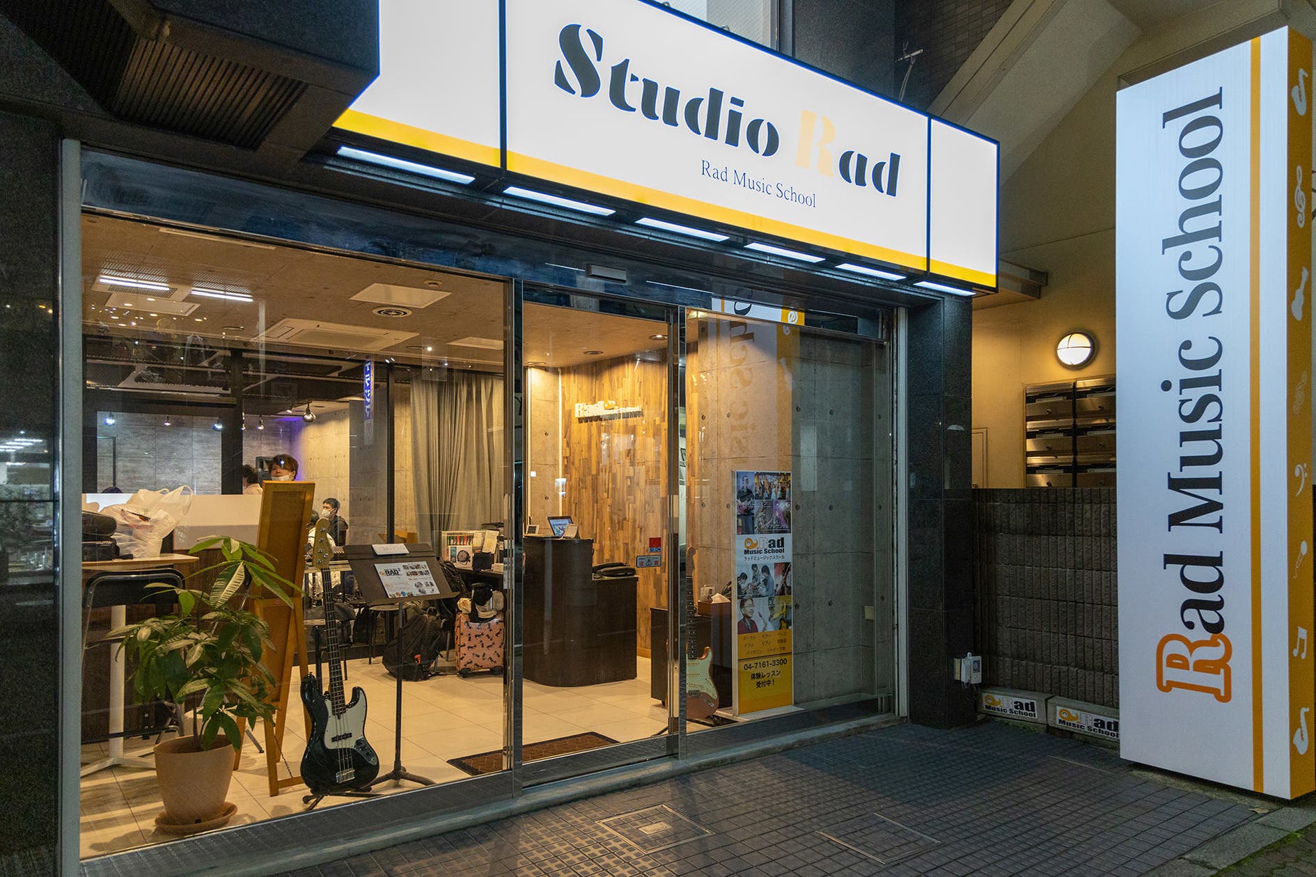 柏駅徒歩5分　路面店の音楽・撮影レンタルスタジオ　演奏・配信可能の写真9