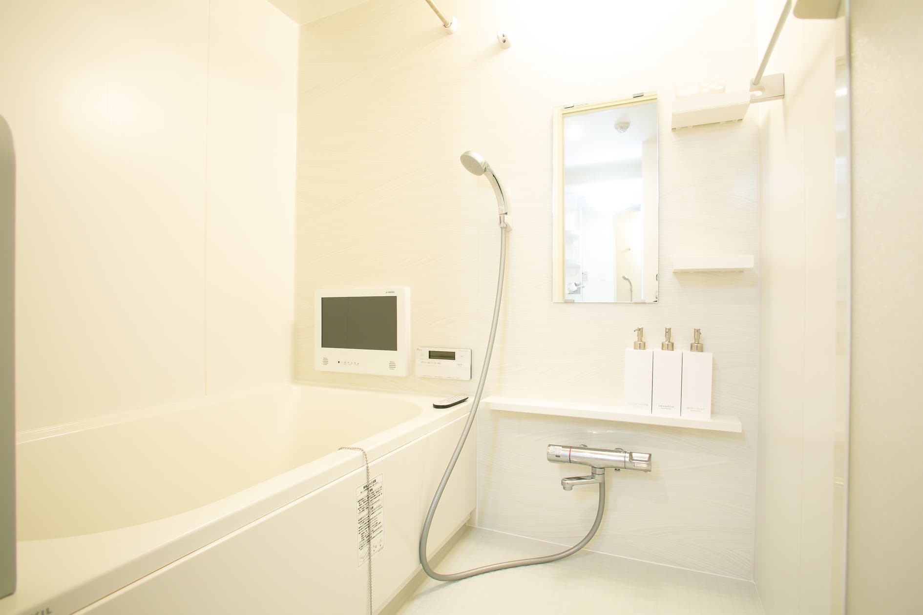 ✨期間限定OPEN✨【西28丁目駅】徒歩1分🚶‍♂️大画面TVで映画鑑賞🎵無料WiFi🎵『202』の写真6