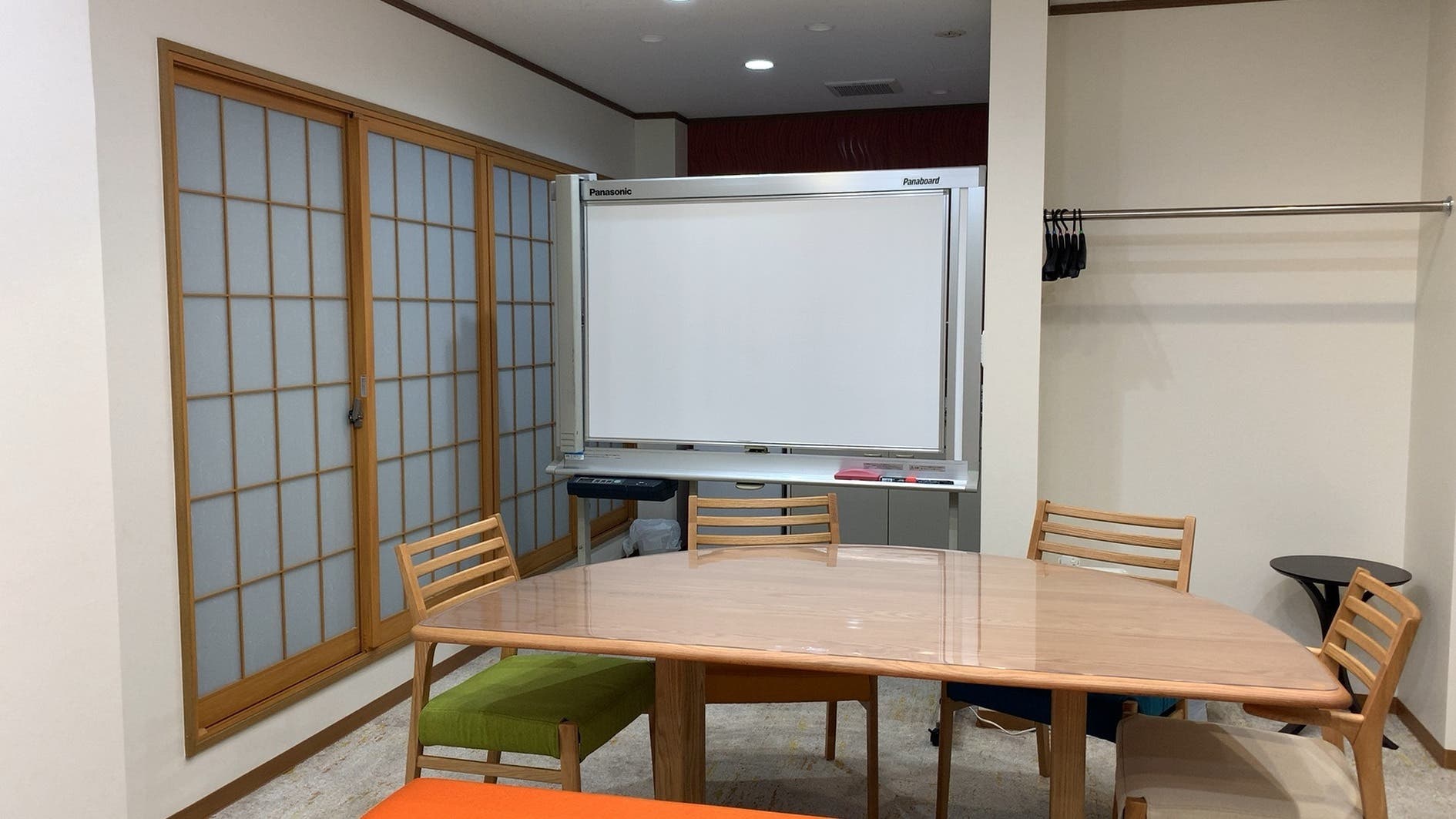 【レンタルスペースAO太宰府】音楽収録やYoutube撮影、テレワークや打ち合わせ、自習、スクール、会議など活用できます♪の写真6