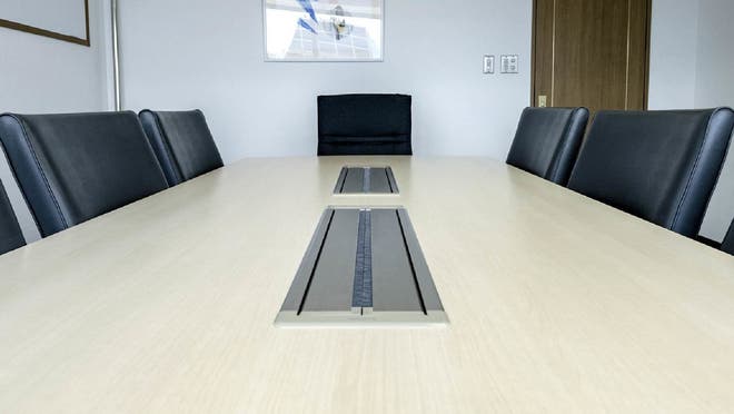 青山roomC 外苑前駅徒歩20秒!大きな部屋に大きな窓!広々とした空間になります!の写真2