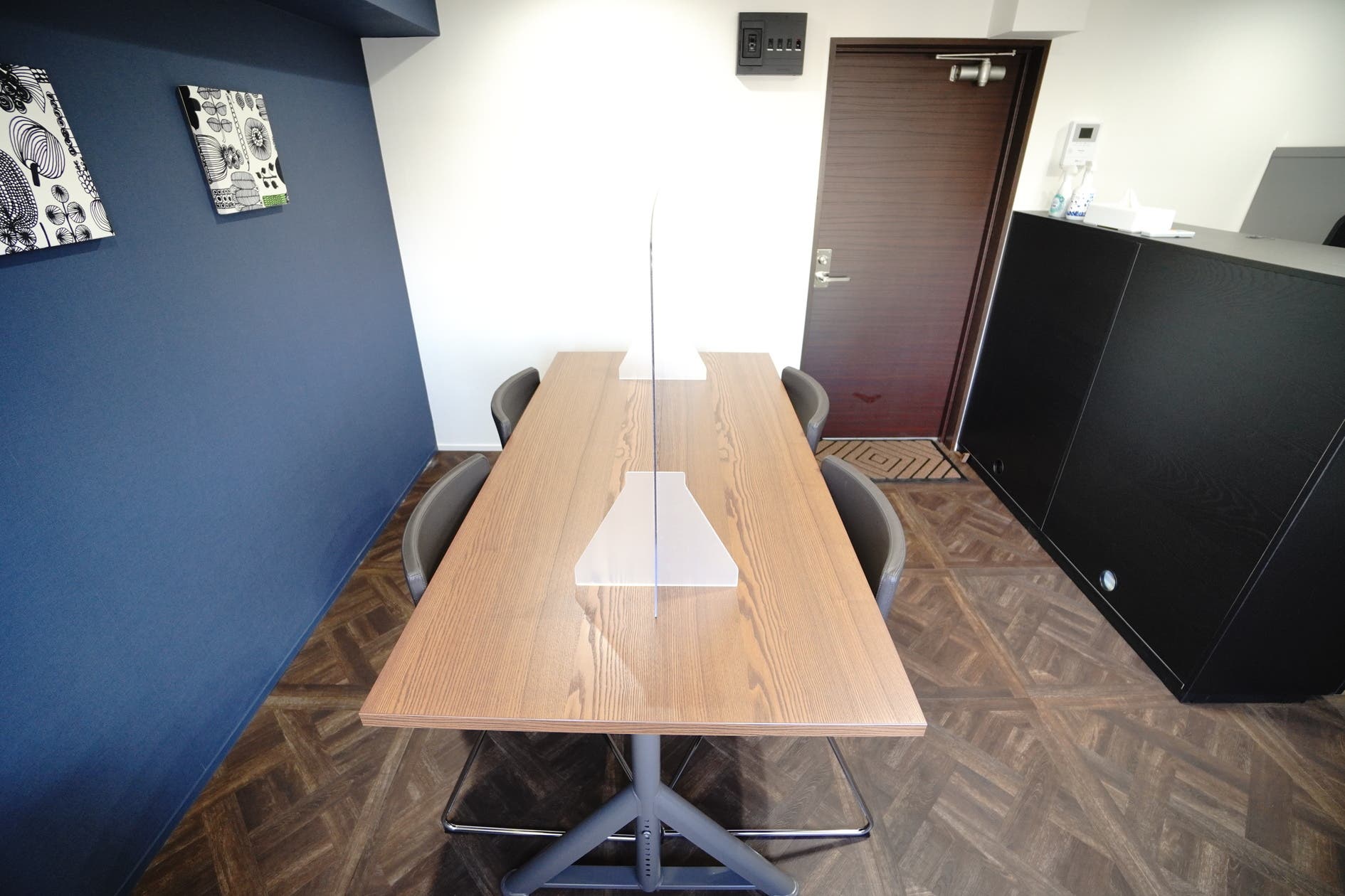 ＜築地ミニマルオフィス＞完全個室/モニター/Wi-Fiあり！テレワーク/リモートワーク/会議/商談の写真6