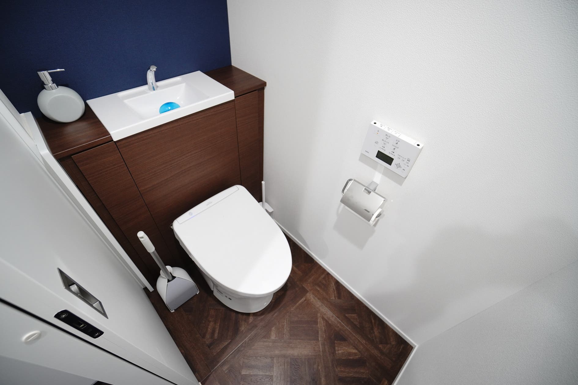 ＜築地ミニマルオフィス＞完全個室/モニター/Wi-Fiあり！テレワーク/リモートワーク/会議/商談の写真24