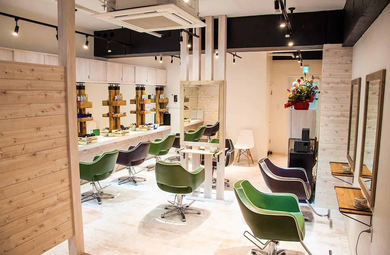 【新宿駅徒歩10分】全セット面女優ミラー完備！　動画撮影OK♪　面貸しスペースの写真6