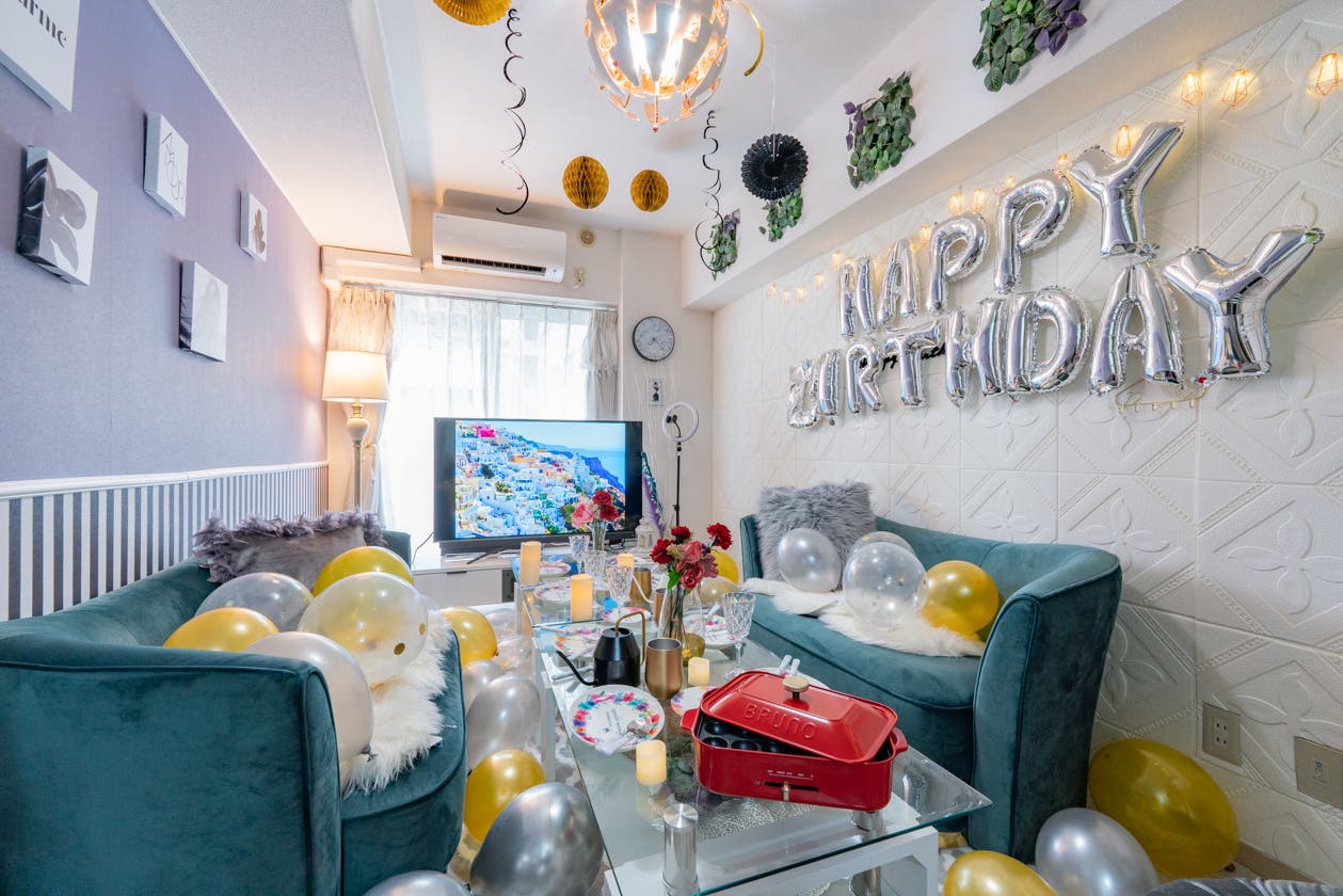 推し活最適オシャレなネオン空間🎈100インチプロジェクター📺駅2分✨🎉撮影📷デート🍷動画視聴✨の写真11