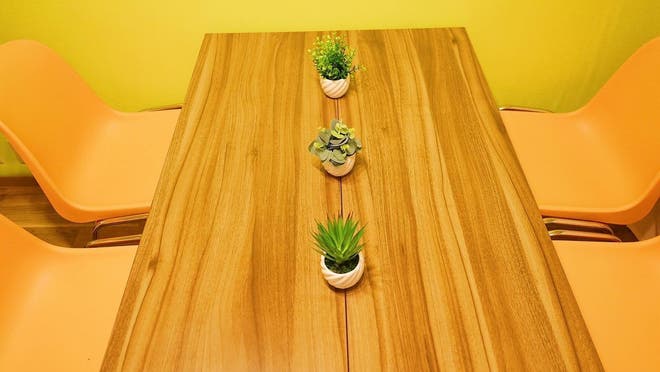 【渋谷駅A0出口3分!6名利用可!】綺麗な室内!WiFi・プロジェクター・ホワイトボード全て無料!ふれあい貸し会議室 渋谷Bの写真5