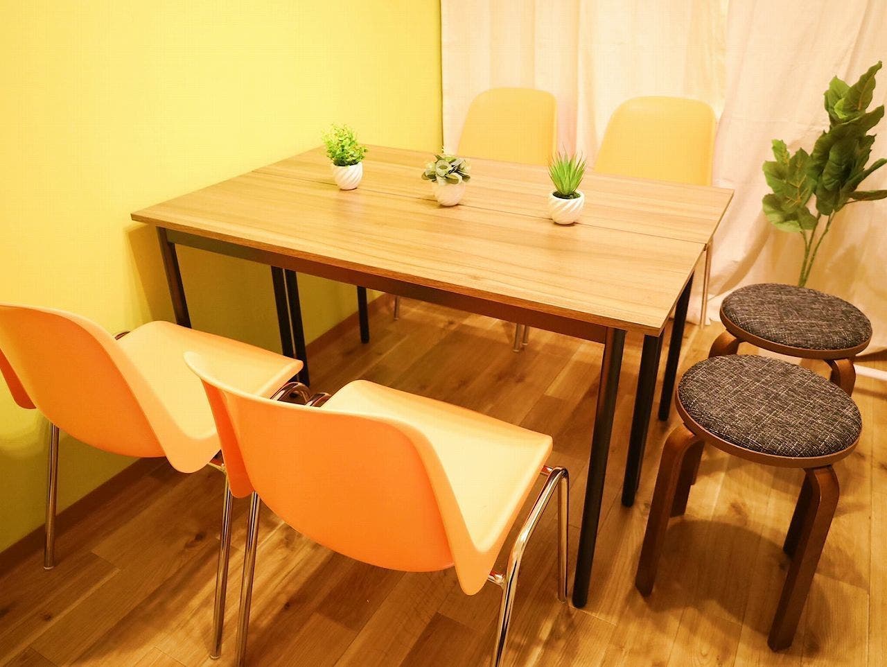 【渋谷駅A0出口3分！6名利用可！】綺麗な室内！WiFi・プロジェクター・ホワイトボード全て無料！ふれあい貸し会議室 渋谷Bの写真10