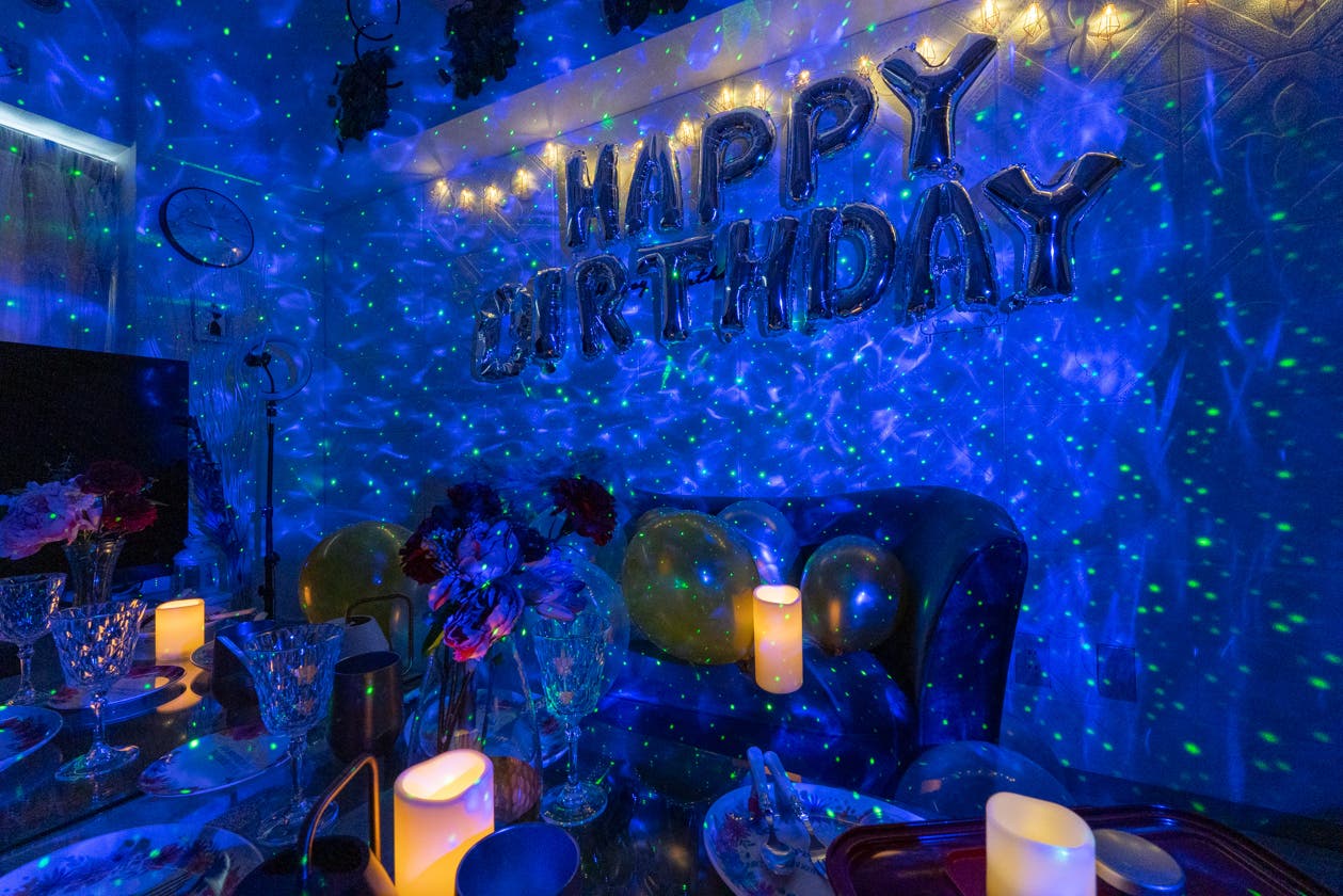 推し活最適オシャレなネオン空間🎈100インチプロジェクター📺駅2分✨🎉撮影📷デート🍷動画視聴✨の写真13