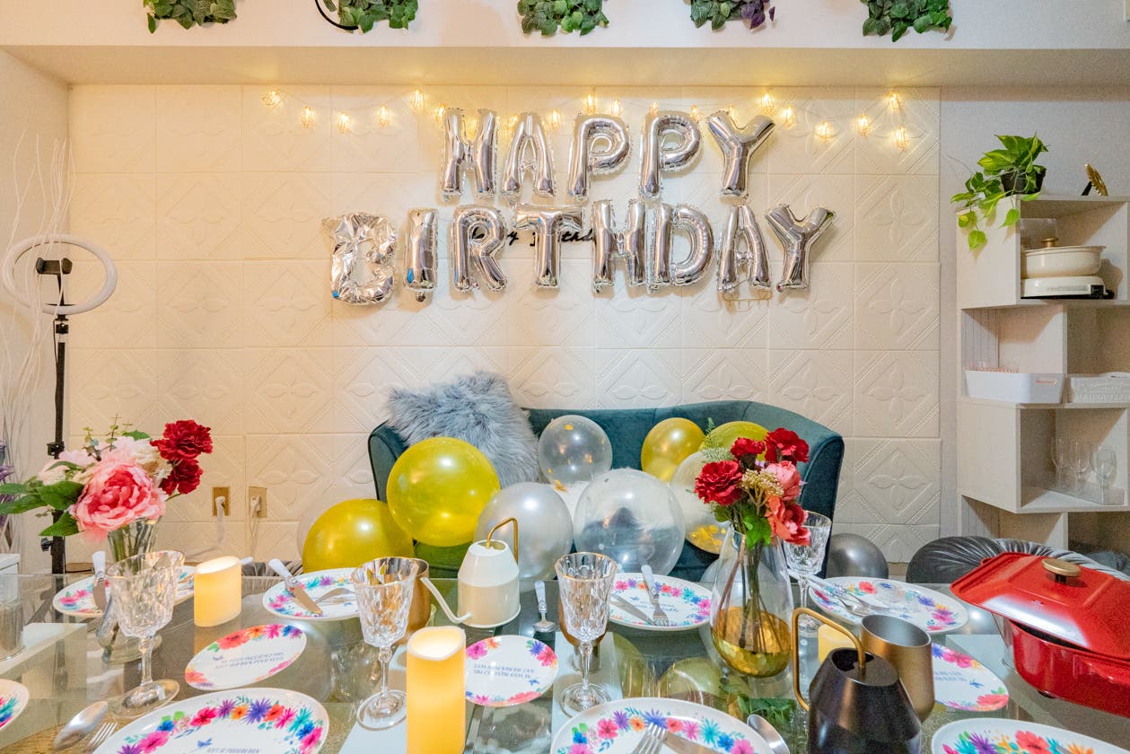 推し活最適オシャレなネオン空間🎈100インチプロジェクター📺駅2分✨🎉撮影📷デート🍷動画視聴✨の写真17