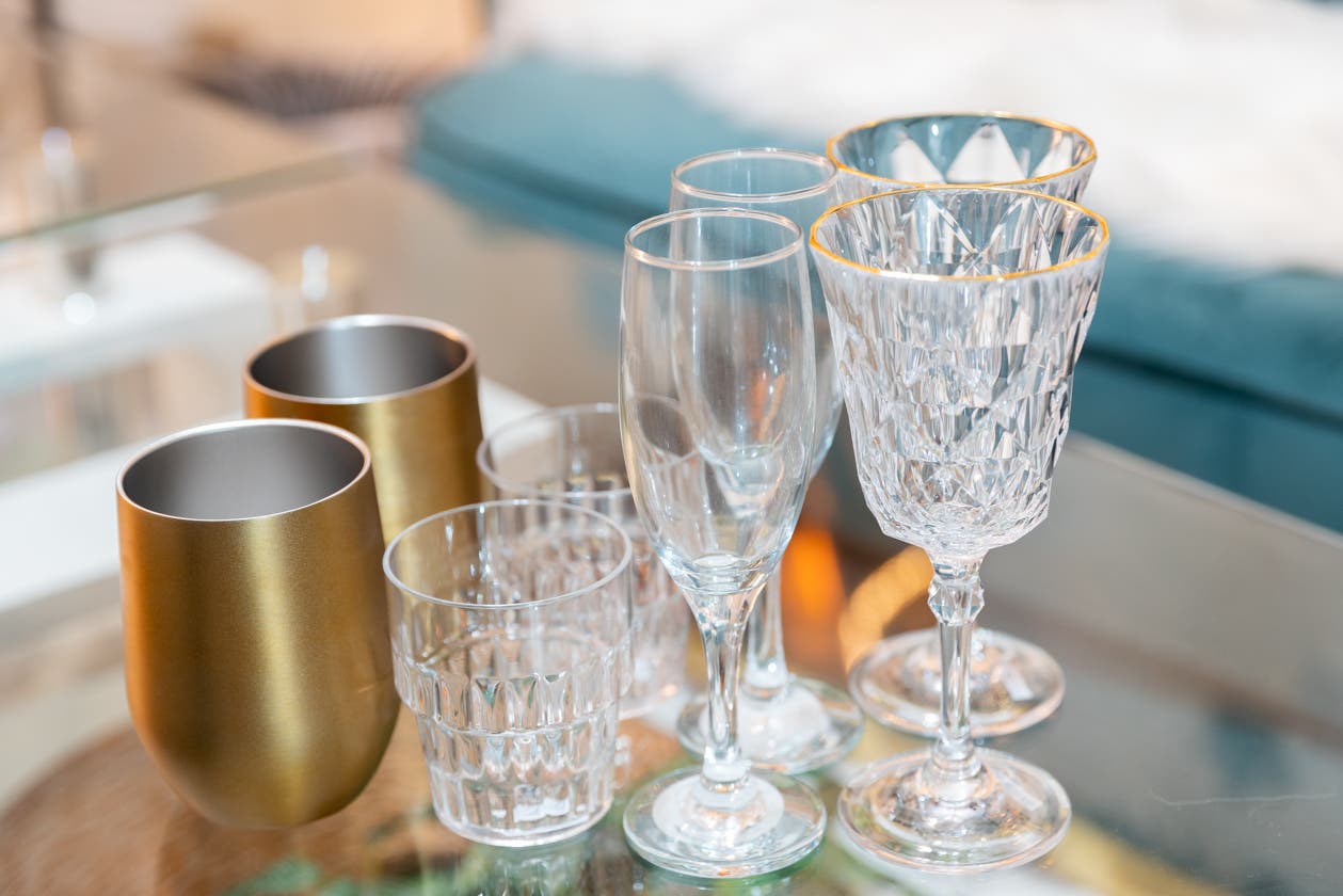 推し活最適オシャレなネオン空間🎈100インチプロジェクター📺駅2分✨🎉撮影📷デート🍷動画視聴✨の写真19