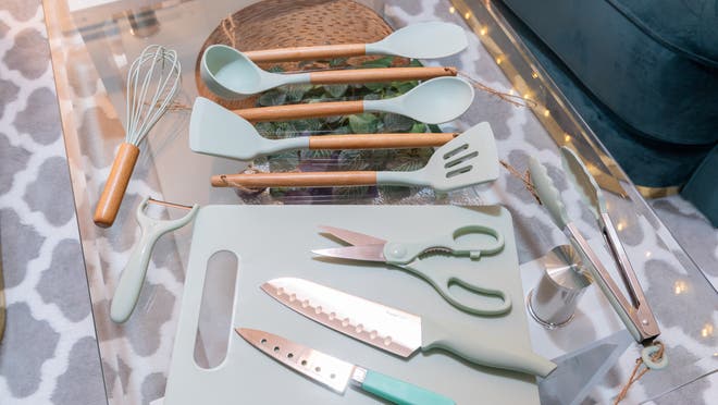 推し活最適オシャレなネオン空間🎈100インチプロジェクター📺駅2分✨🎉撮影📷デート🍷動画視聴✨の写真23