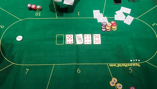 カラオケ歌い放題の少人数向け個室スペースの写真1