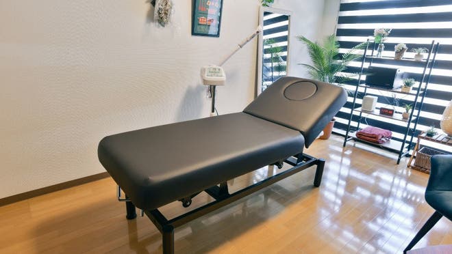 三軒茶屋駅歩3分|素敵な建物におしゃれなサロン🎵 昇降式リクライニングベッドや調光照明が人気です💮の写真6