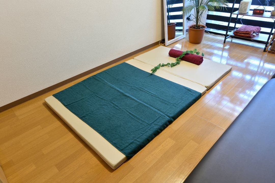 三軒茶屋駅歩３分｜素敵な建物におしゃれなサロン🎵 昇降式リクライニングベッドや調光照明が人気です💮の写真9