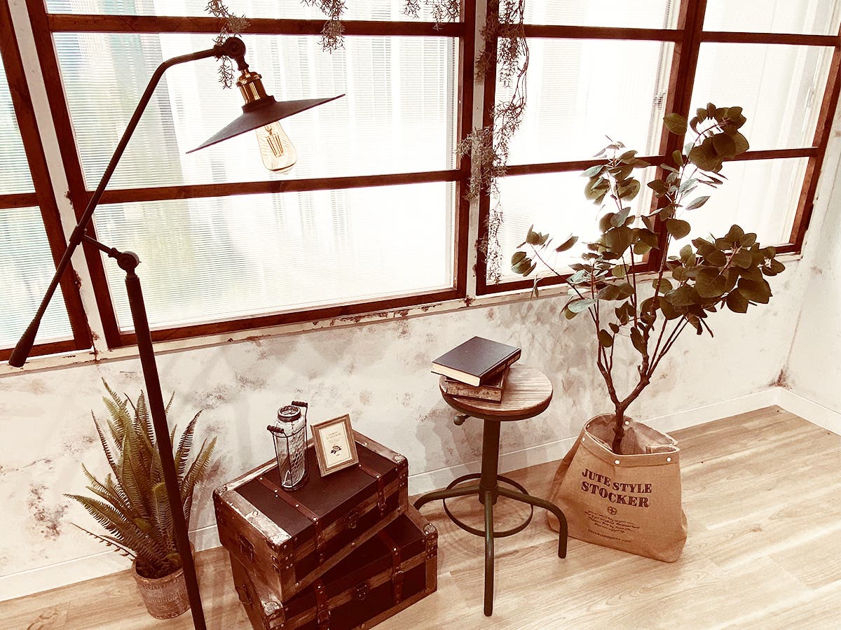 【西梅田駅徒歩3分】撮影スタジオ◆ スタジオファシル ◆撮影小物充実/メイクスペース/背景充実/リッツカールトン裏にオープンの写真22